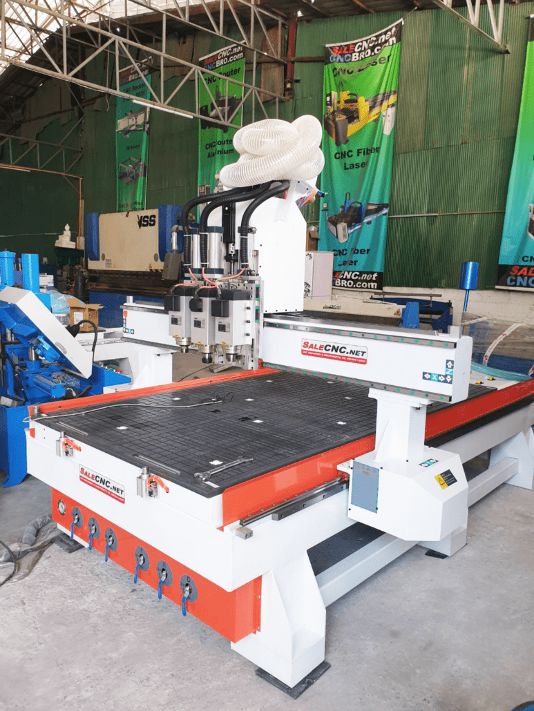 CNC Router Milling 3 Spindle Auto Change With Vacuum Table and Dust ...